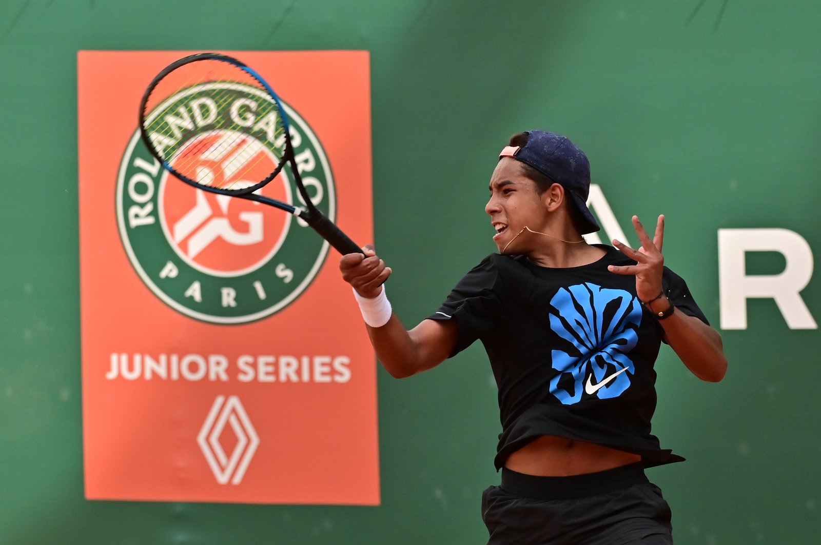 Roland-Garros Junior Series 2025 começa nesta quarta; confira os grupos ...